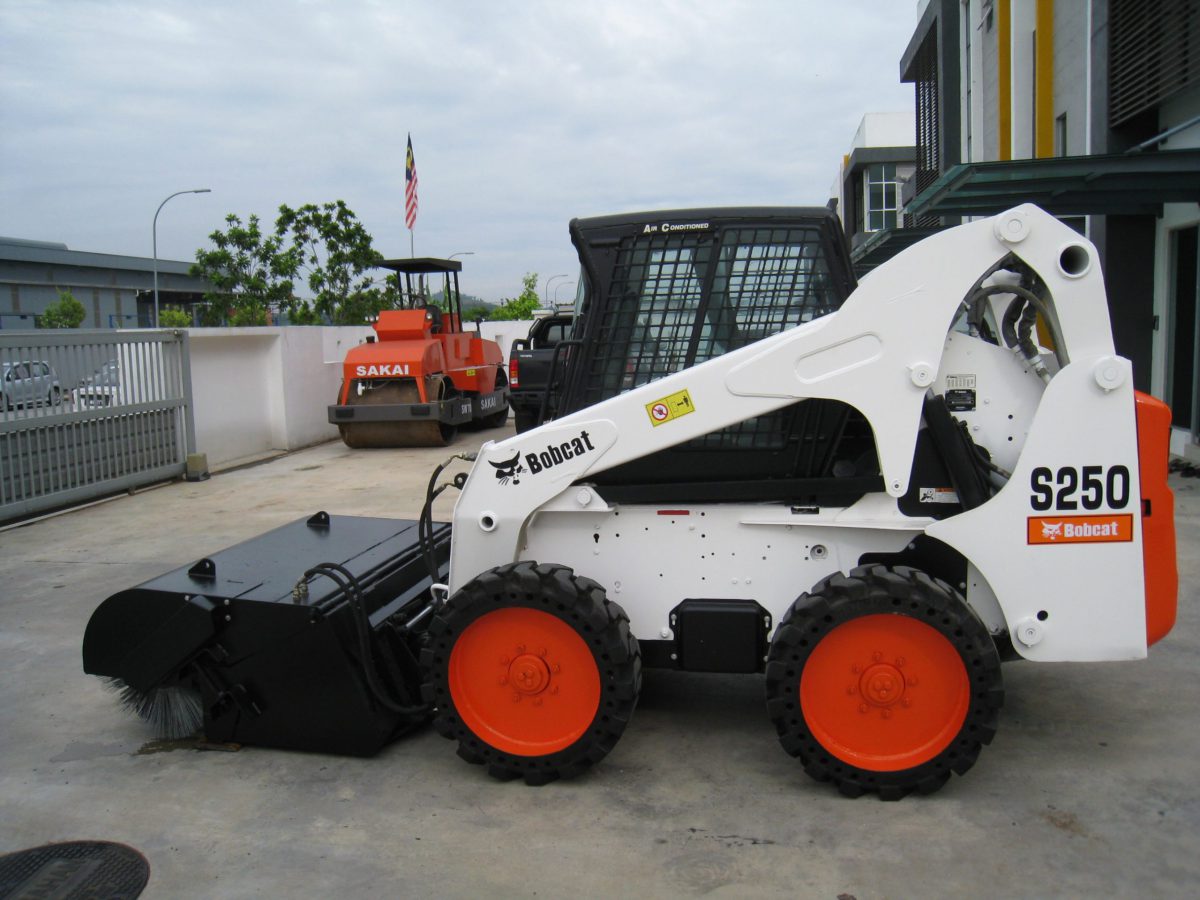Bobcat S250 (Sold out) – Loong Fatt